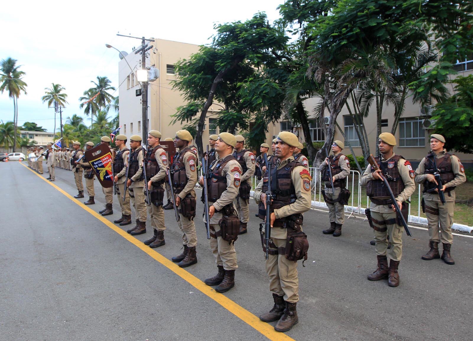 Homenagens marcam os 193 anos da Polícia Militar da Bahia - LF News
